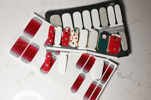 Mixed Mani Monday: A Festive Holiday Edition – Hanny and Chuck