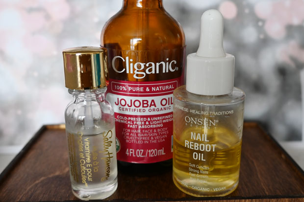 Winter Hand and Nail Care: The Benefits of Oil Soaks – Hanny and Chuck